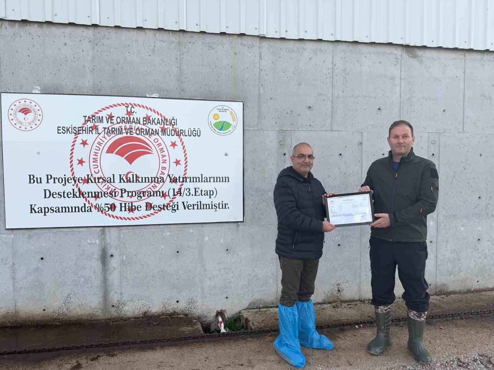 Mahmudiye’nin ilk ari işletmesi sertifikalandırıldı