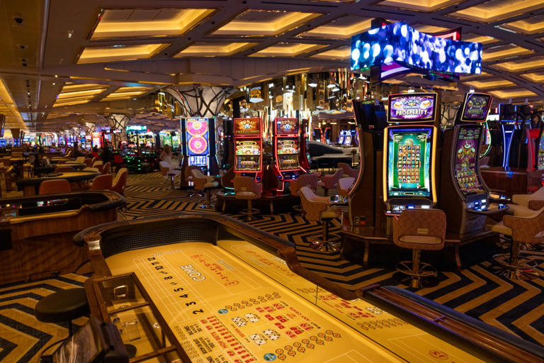 Aqueduct slots operator faces Las Vegas lawsuit, claims company did ...