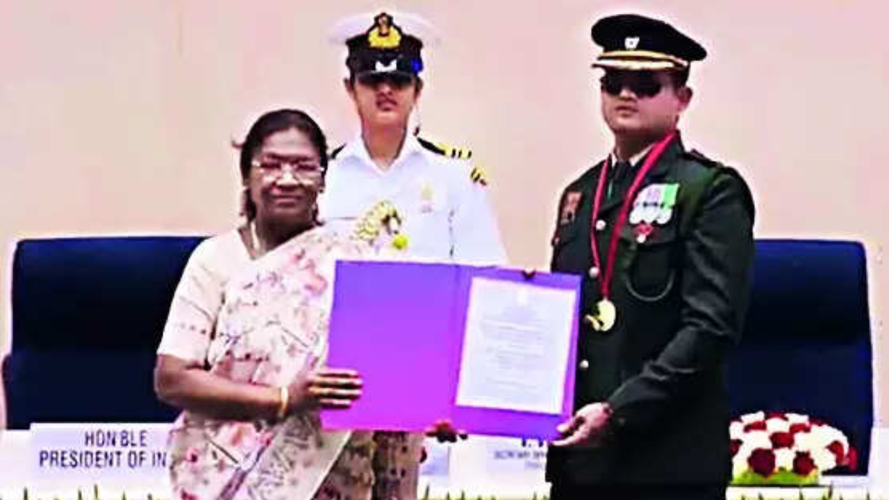 Defying odds: Lt Col C Dwarakesh, India’s first blind active-duty army ...