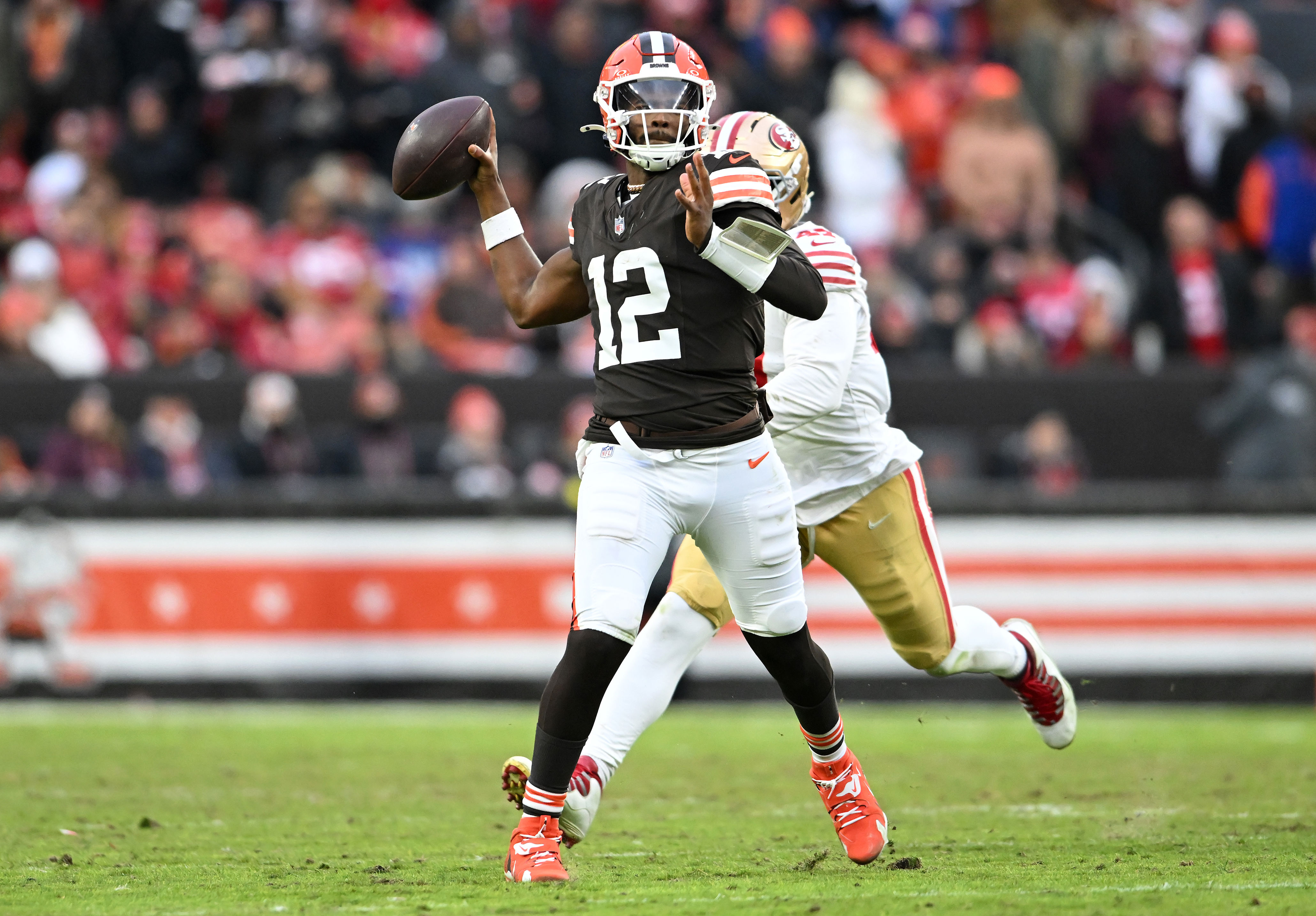 Browns 'trying to protect' QB Shedeur Sanders so far