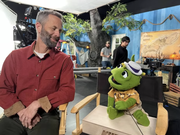Kirk Cameron returns with season 2 of 'Iggy and Mr. Kirk,' talks ...
