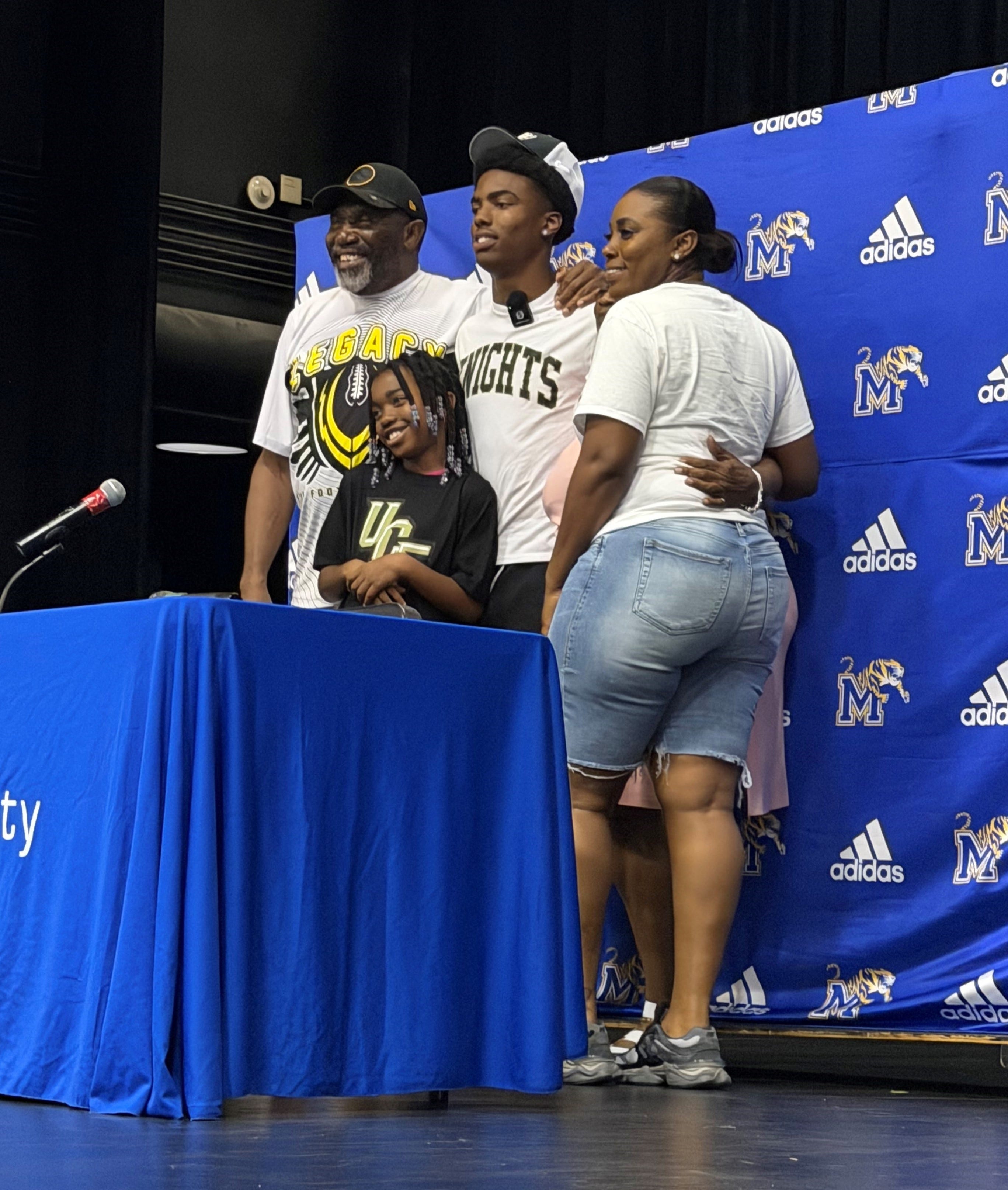 National Signing Day | Martin County's Amarion Queen signs with UCF