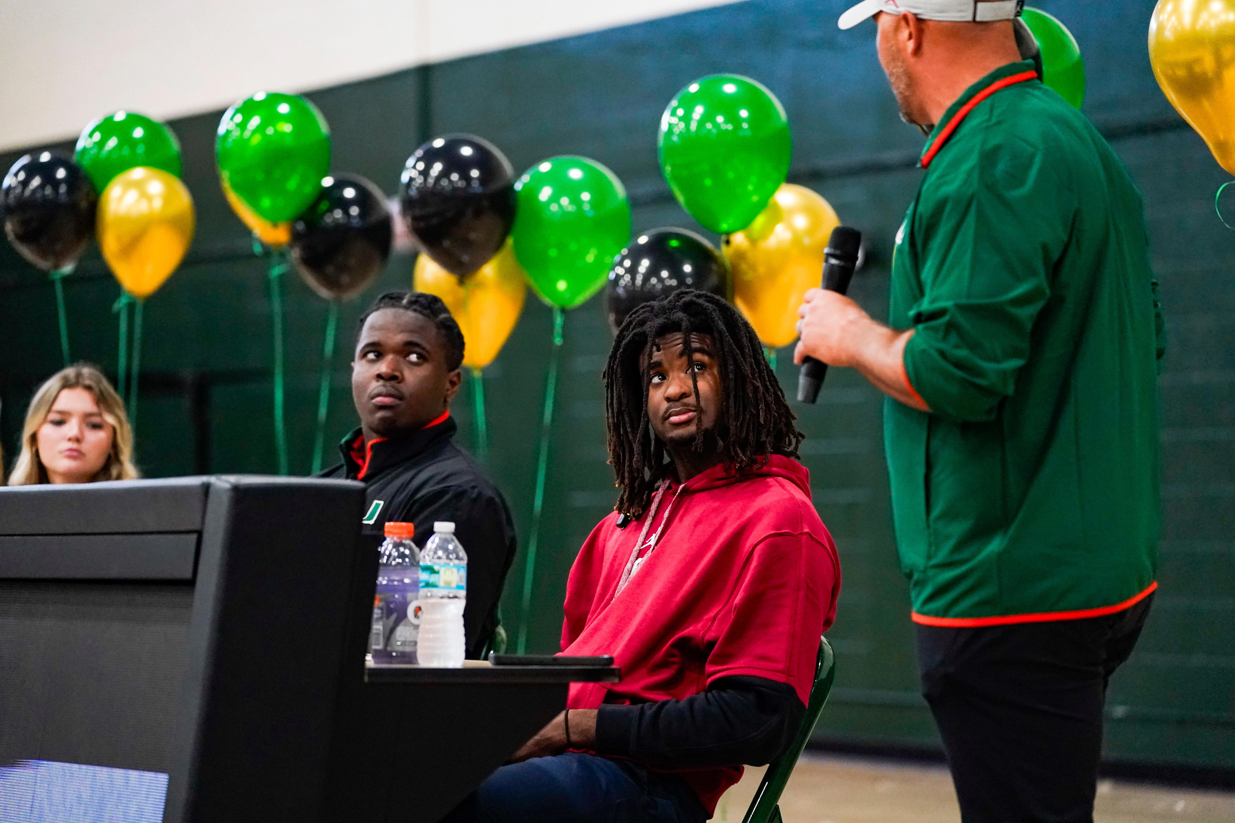 Neumann's Jayden Petit, Frederic Sainteus sign with Oklahoma, Miami