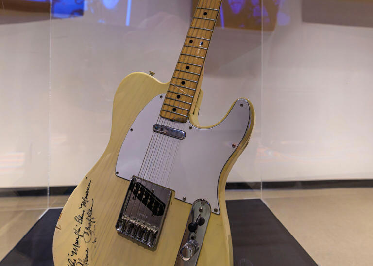 Celebrated soul guitarist Steve Cropper dies aged 84