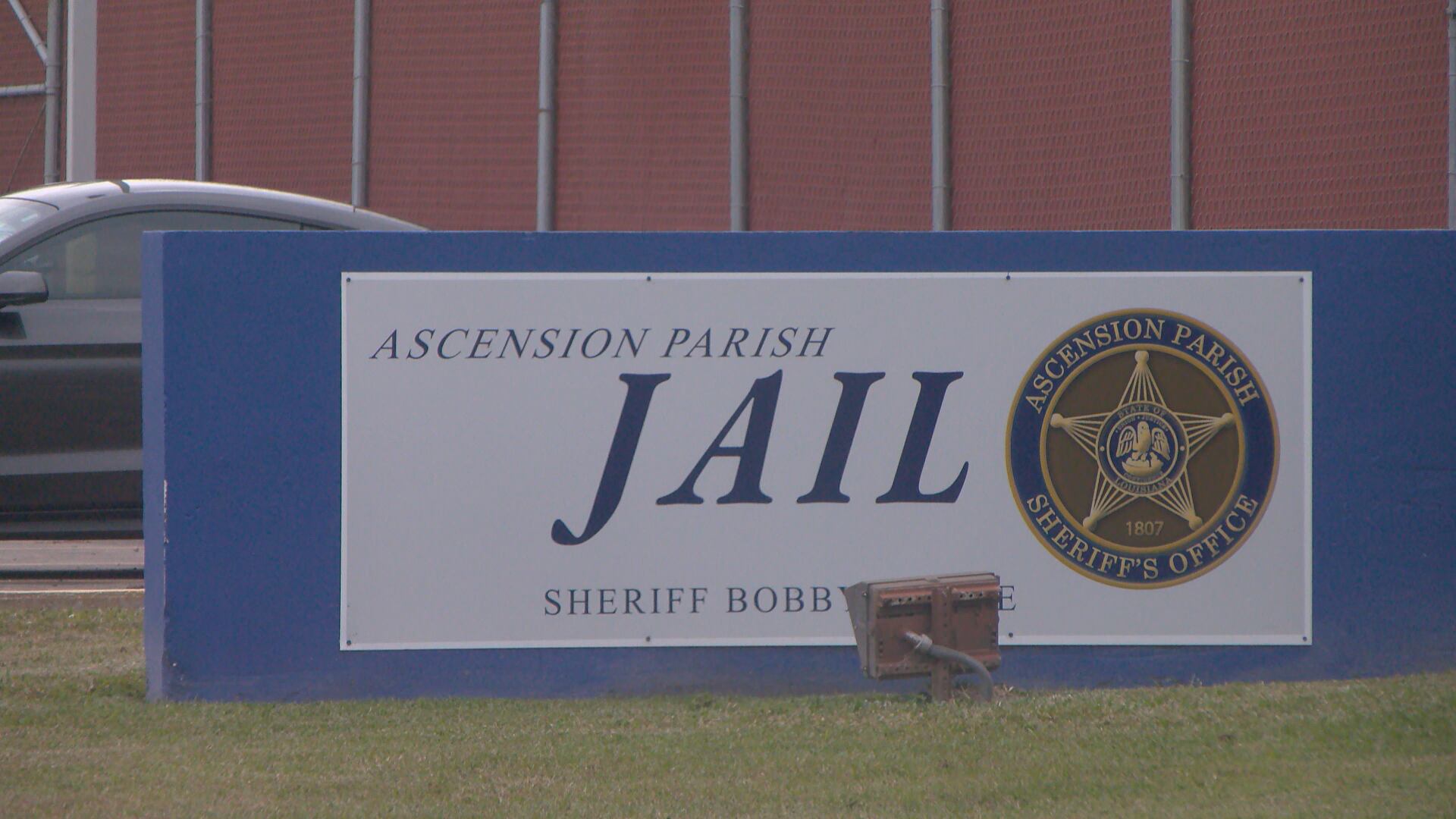 Ascension Parish jail inmate dies from head injury after being punched
