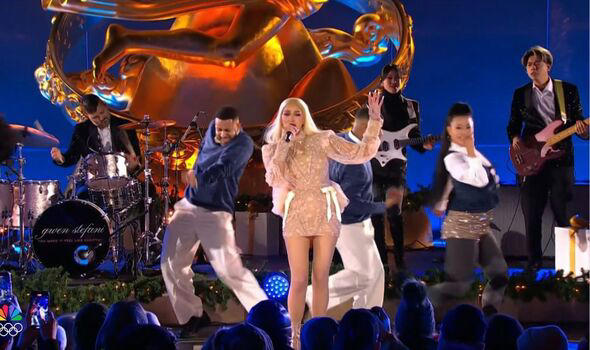 Gwen Stefani fans tell Mariah Carey to 'look out' after her NBC tree ...
