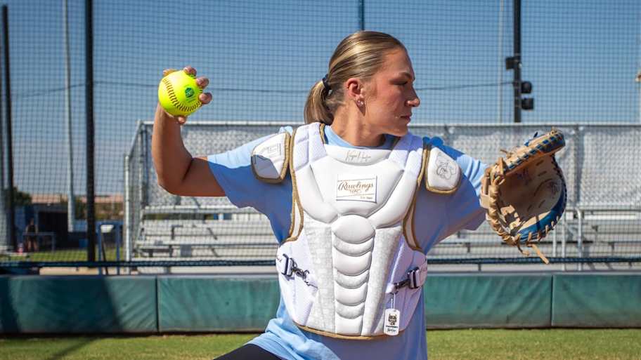 Kinzie Hansen, Rawlings to launch new line of catchers gear