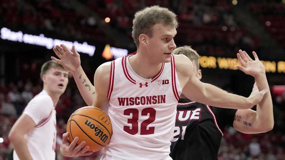Wisconsin Badgers making surprise change to starting lineup against ...