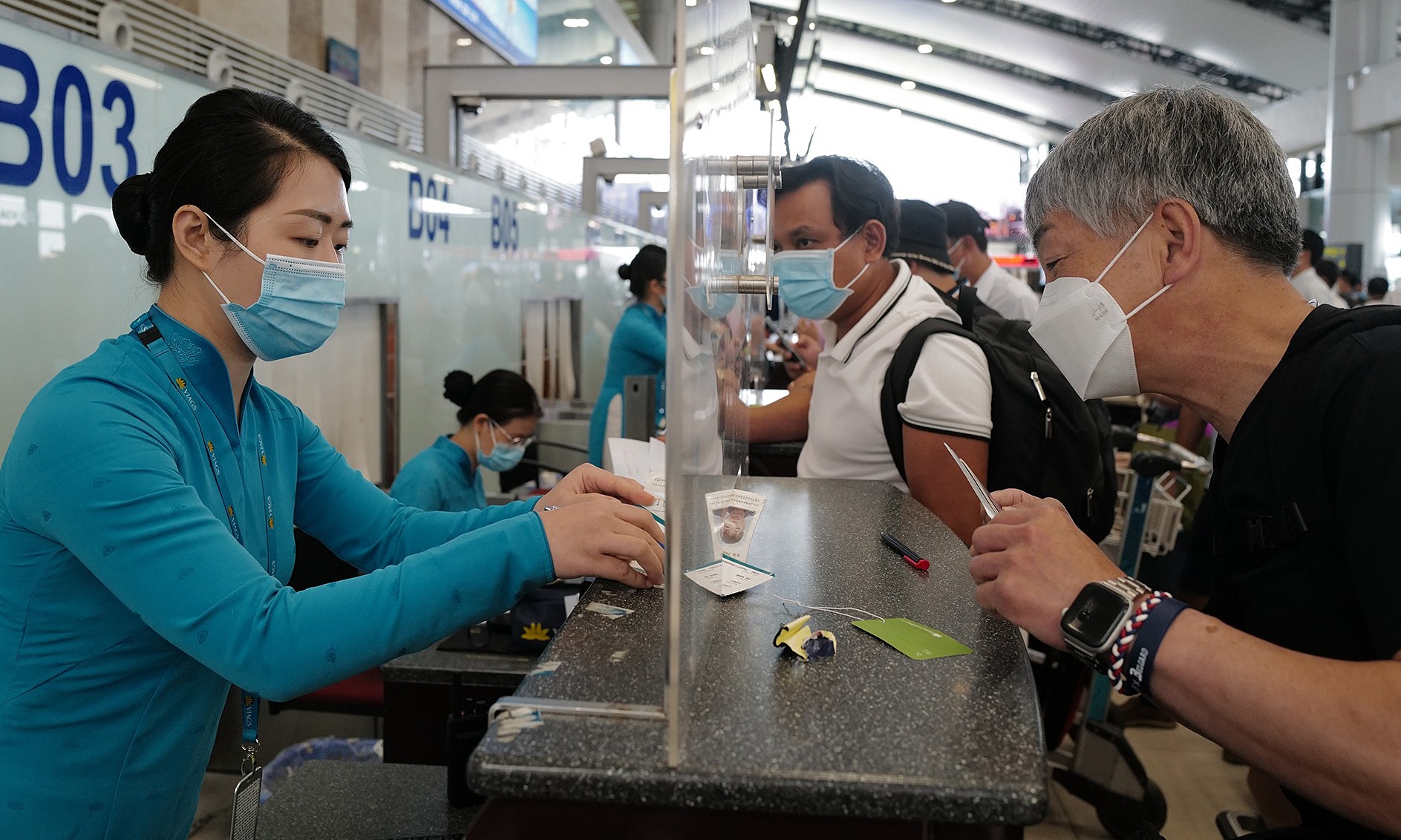 Vietnam adds 41 more international border gates eligible for e-visa ...