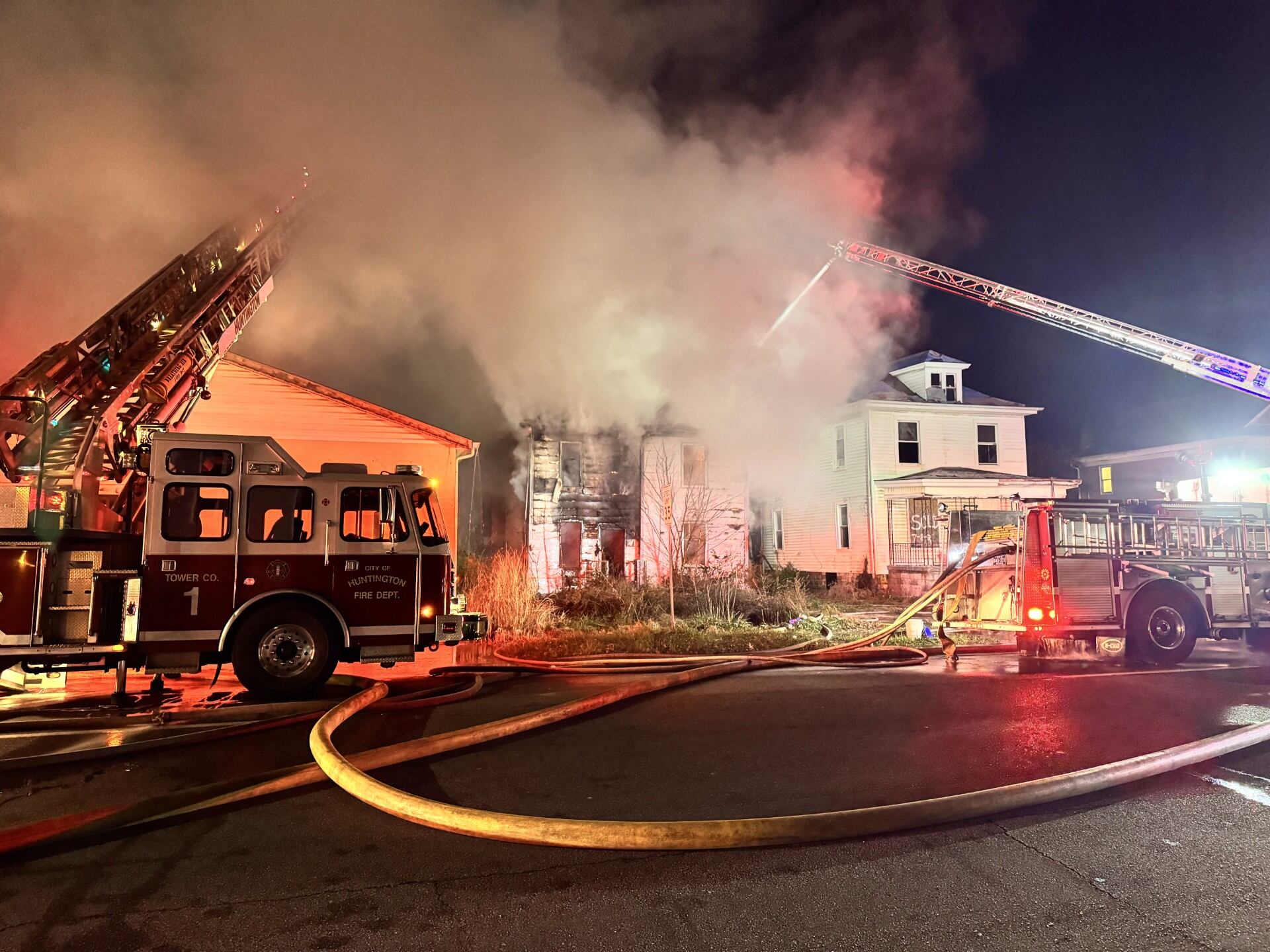 Crews fight house fire in Huntington