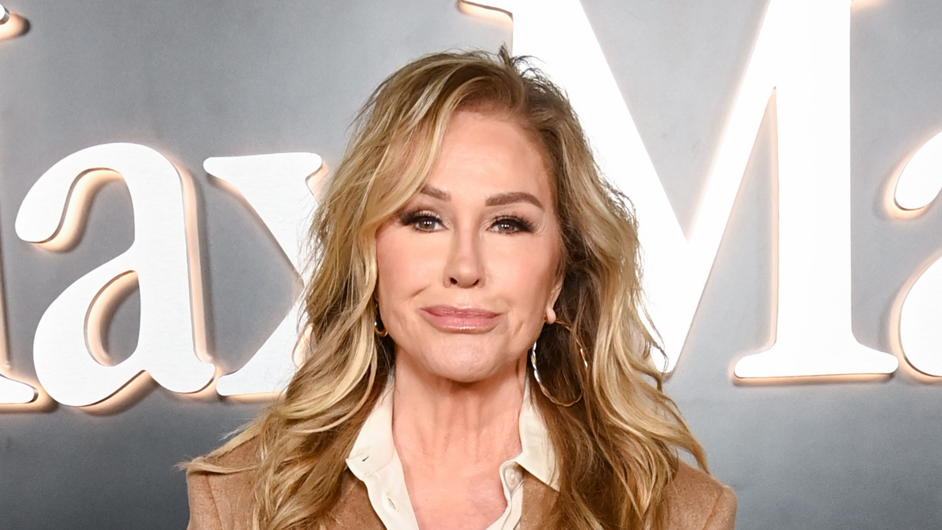 Cómo el esposo de Kathy Hilton se defendió hábilmente en una aterradora ...