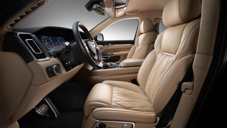 Safest Russian limousine arrives in India: Top 5 things about Putin's ...