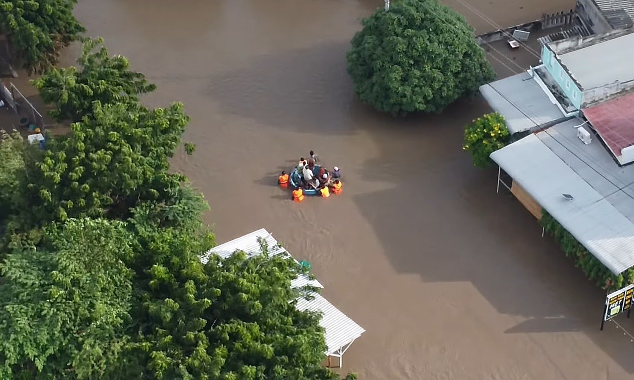 Sudden reservoir release floods more than 1,000 homes in central Vietnam