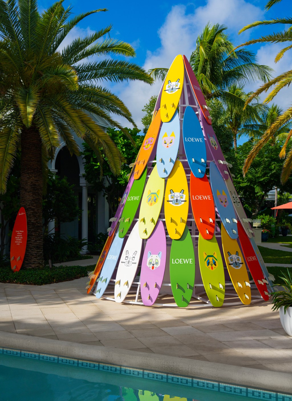 The Royal Poinciana Plaza reveals 2025 holiday surfboard tree designed ...