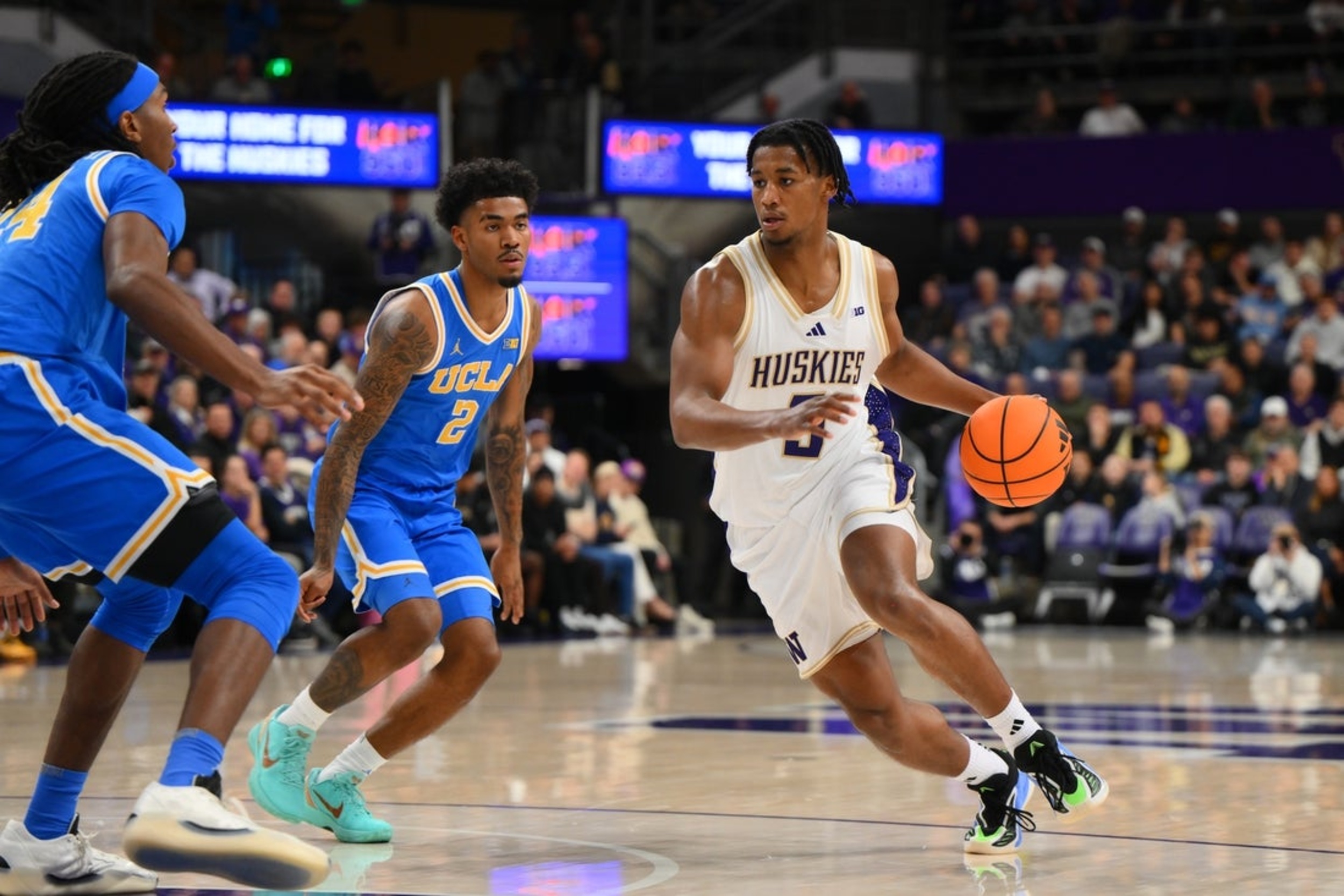 UCLA ekes out Big Ten-opening victory at Washington