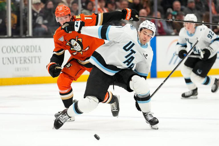 Ducks give up seven goals and are routed by Utah Mammoth