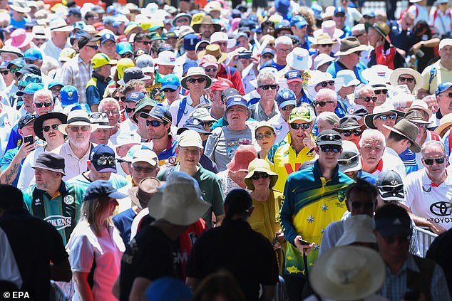 Ashes breakfast: Crawley turns heads and why the journey to the Gabba ...