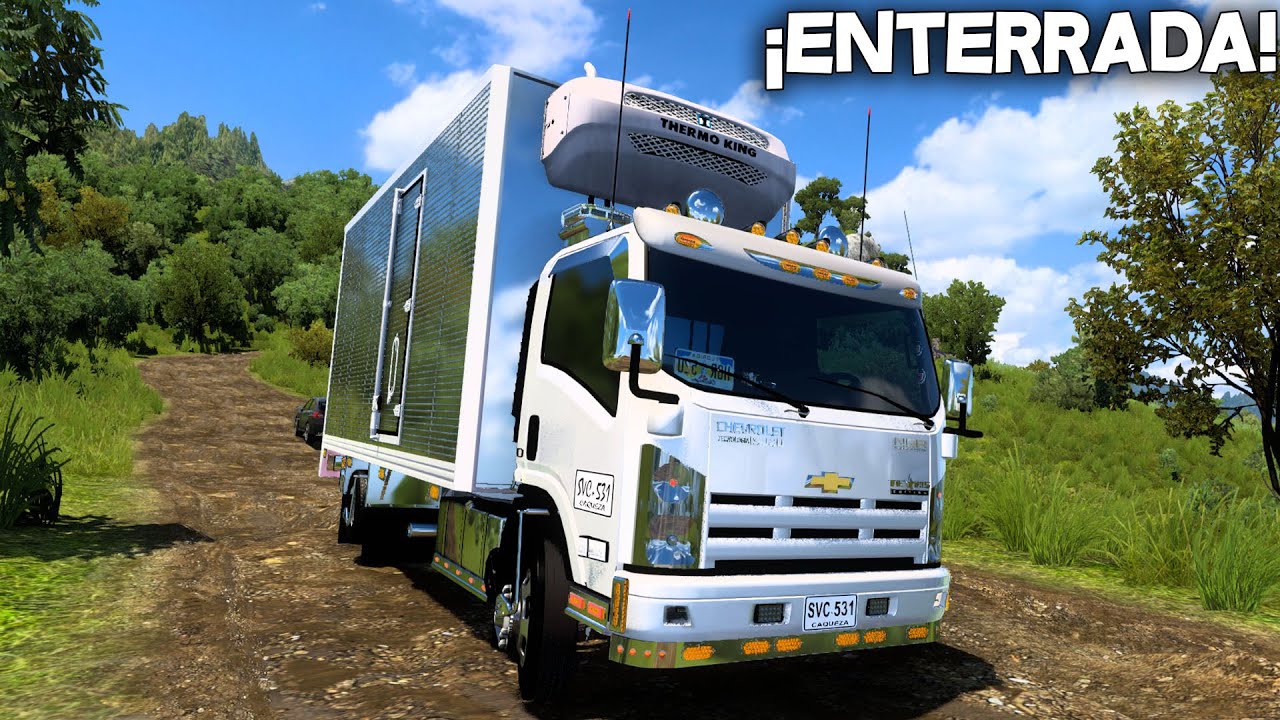 ¡Chevrolet NQR enterrada en trocha colombiana! | American Truck Simulator