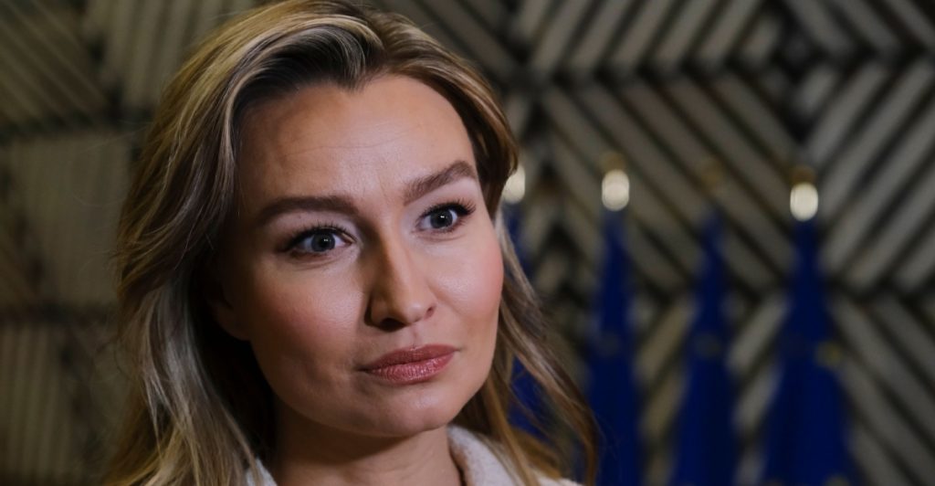 Ebba Busch: Vi är beredda att ställa upp med vad som helst för Danmark ...
