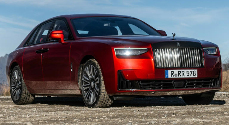 Rolls-Royce Ghost Black Badge: la tradizione che continua a dettare le ...