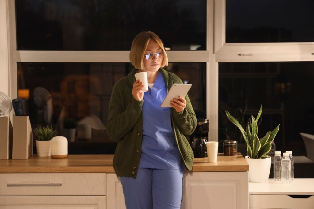 Night shift advantage: Why overnight nursing builds skills you don’t ...