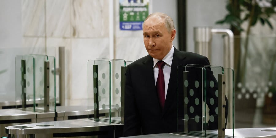 Putin vows to seize all of Donbas and 'Novorossiya' either way