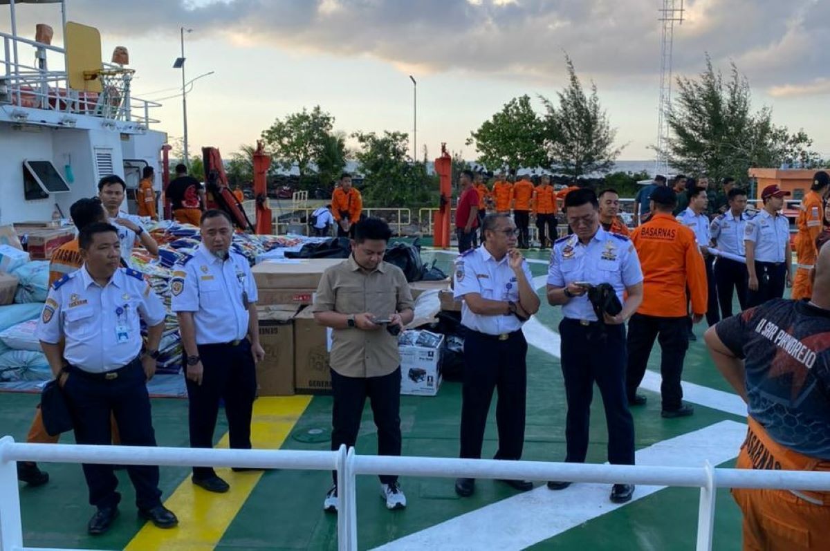 KN Antares Disnav Sabang salurkan bantuan dan lakukan evakuasi korban ...