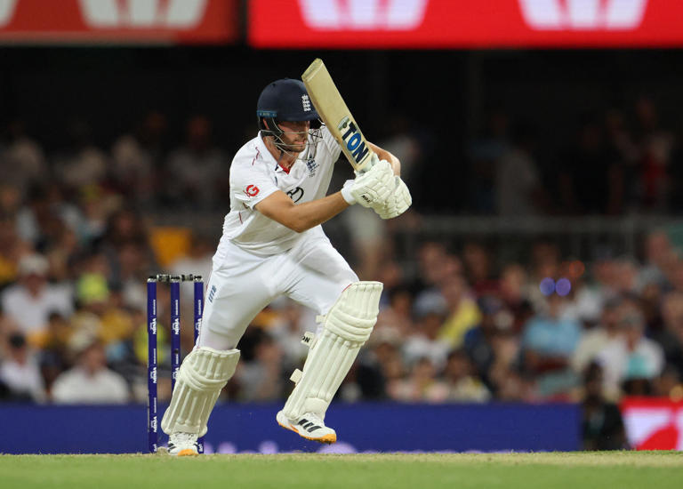 Joe Root scores first Ashes century in Australia