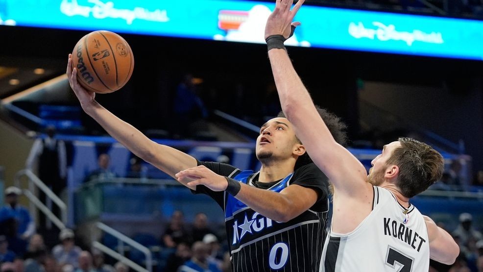 Luke Kornet denies last-second layup to seal Spurs victory over Orlando