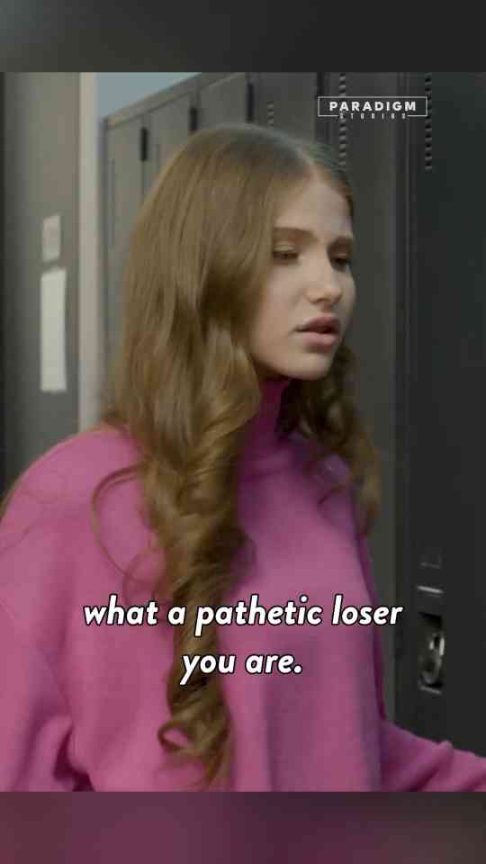 Mean girl bullies the wrong poor girl