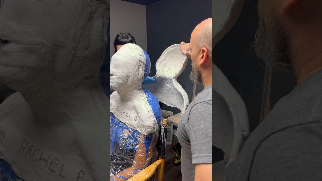 Model pops off head cast during creative demonstration session