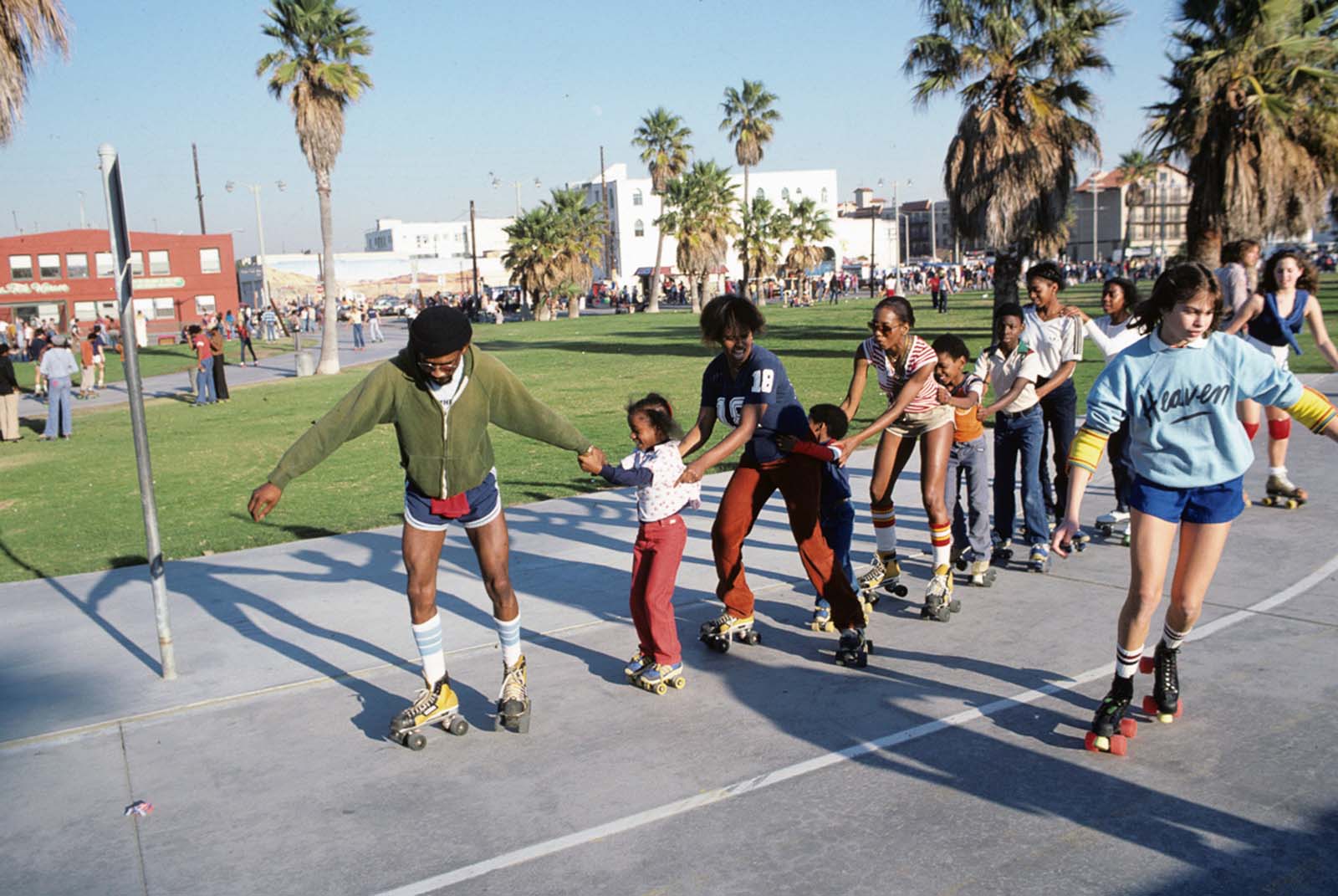 '70s photos from when life was lived on roller skates