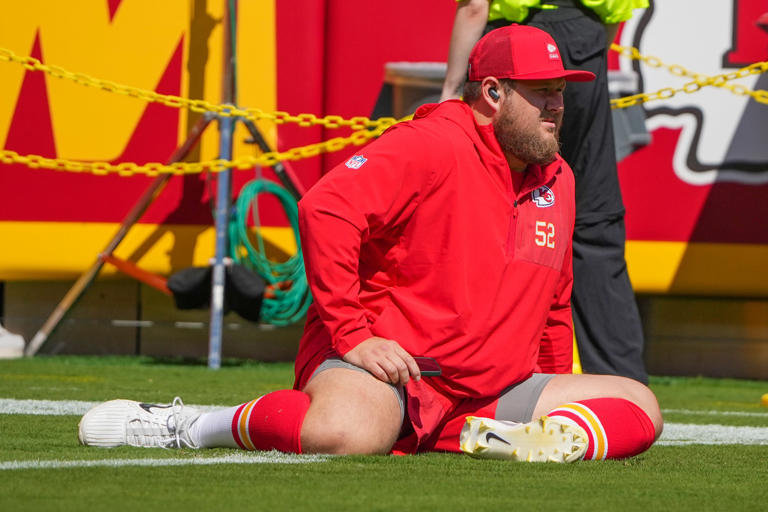 Chiefs C Creed Humphrey discusses leading the reworked offensive line