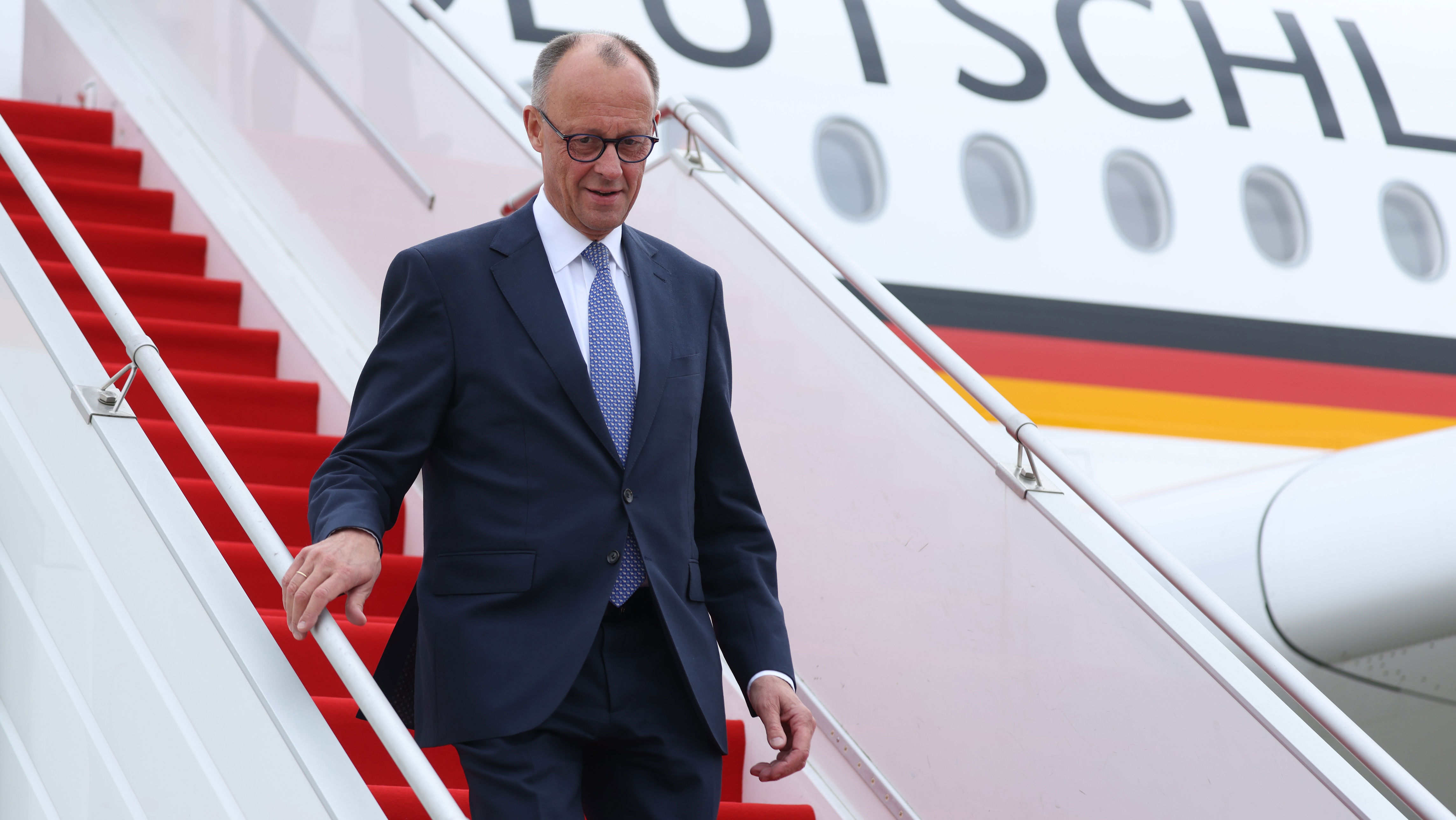 Kanclerz Merz zmienił plany i leci do Belgii. Niemcy naciskają w sprawie rosyjskich aktywów