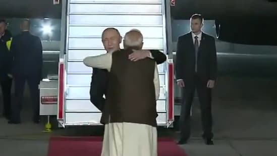PM Modi welcomes Russia's Putin with a hug at Delhi's Palam airport | Watch