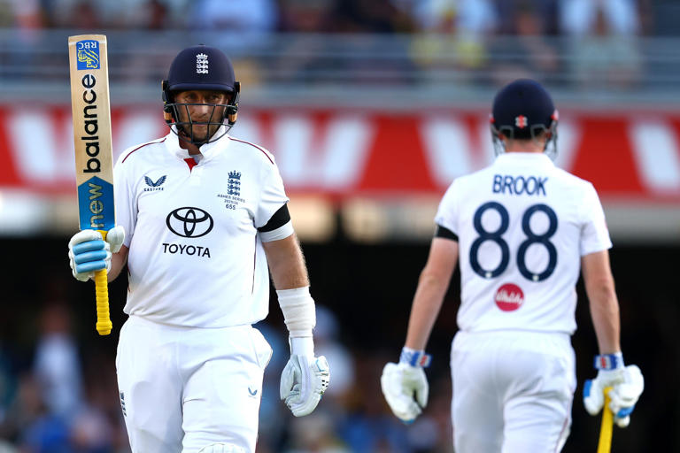 Joe Root scores first Ashes century down under as England and Australia ...