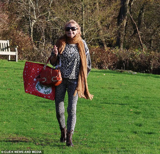 Jade Goody's mother Jackiey Budden visits her grave amid ongoing family ...