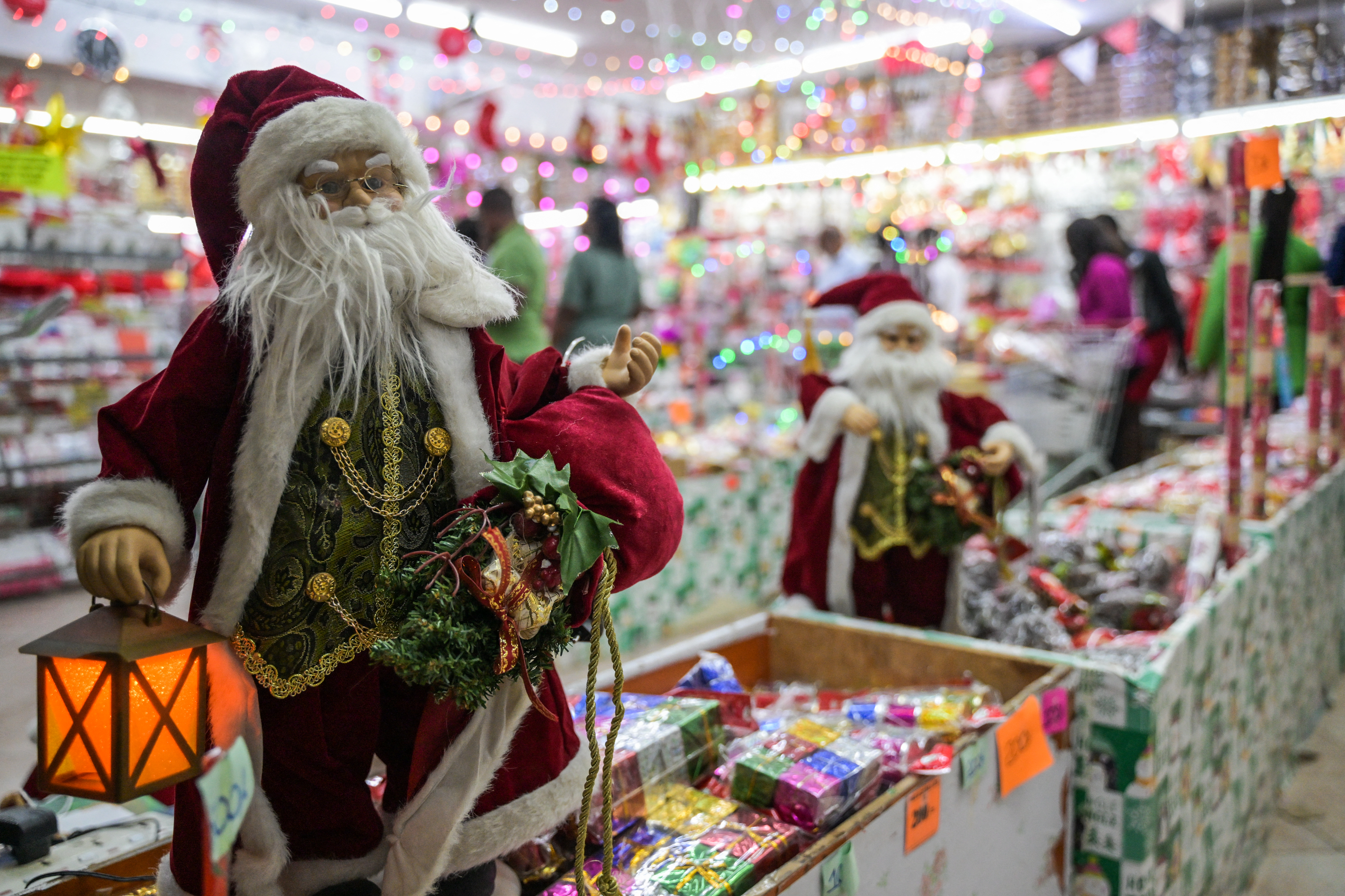 Consumers expected to spend R289bn this festive season