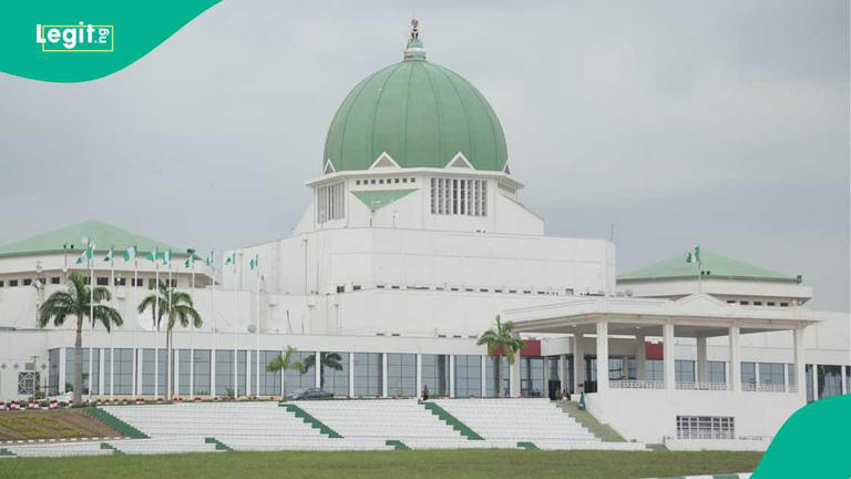 Breaking: Tension as viral video shows Senate wing of National Assembly ...