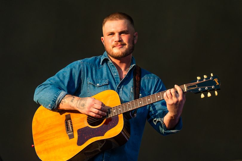 Zach Bryan Belfast scam warning as tickets listed for hundreds