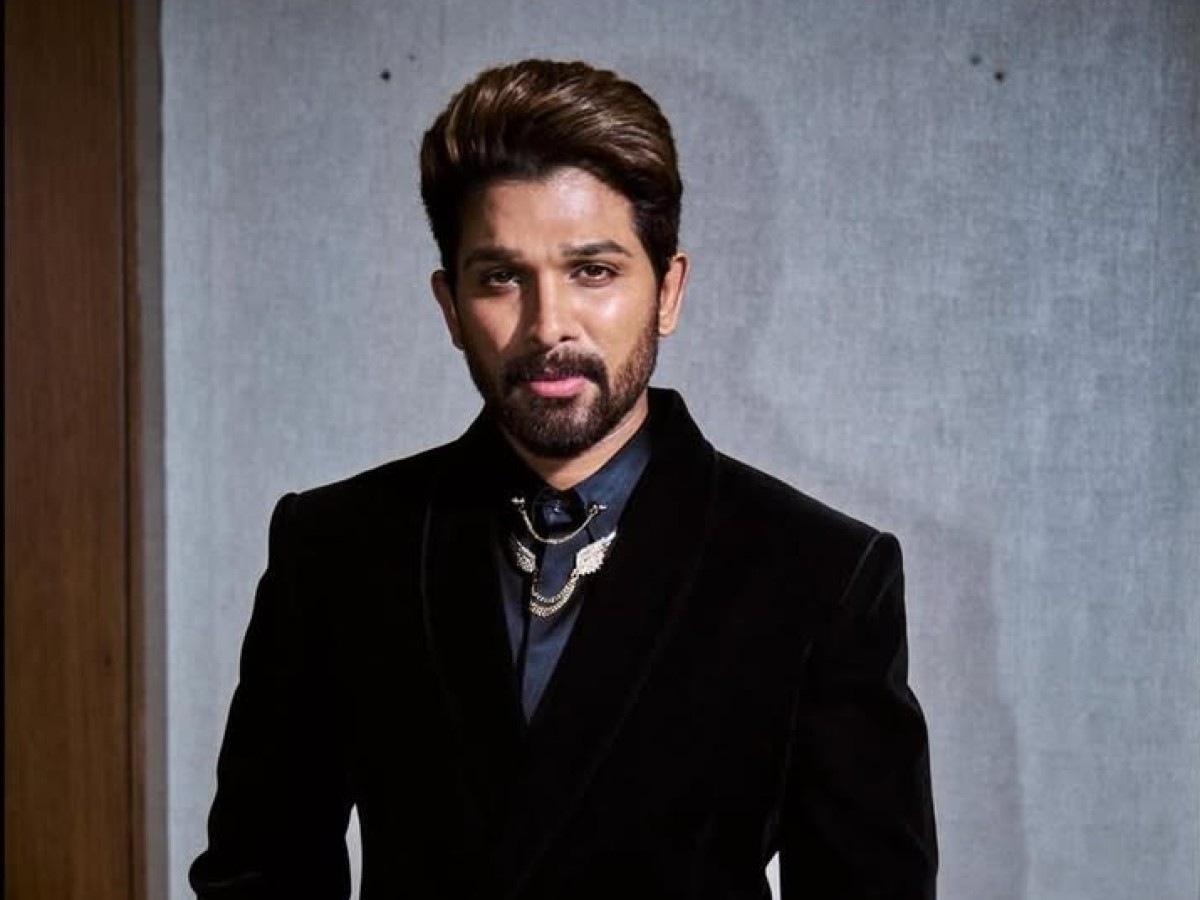 Priyanka Chopra earns far less than male stars despite being Bollywood ...