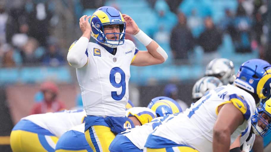A new No. 1 emerges in our 2025 NFL QB rankings