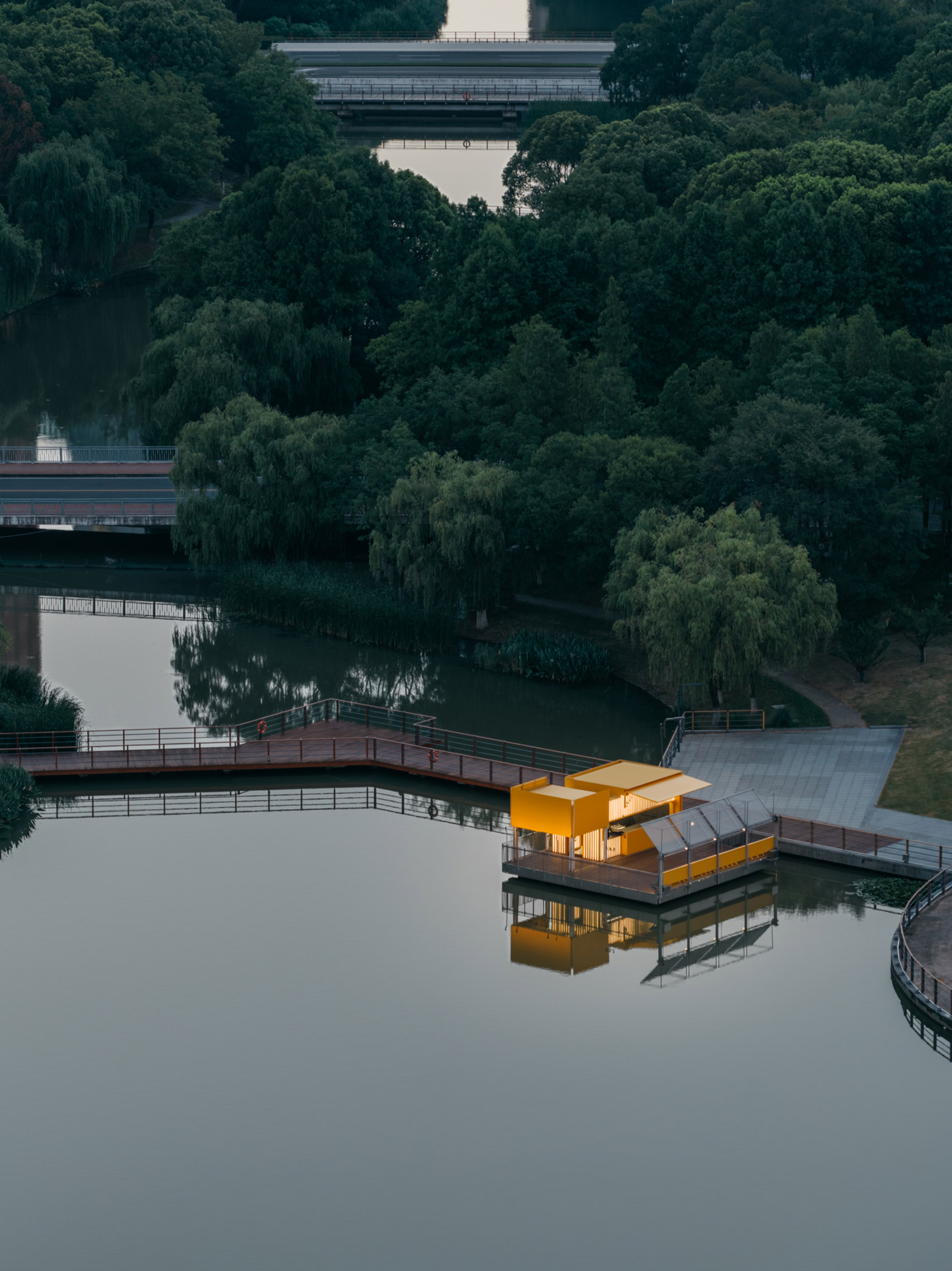 SoBA designs cafe in China as a living container with dynamic facades