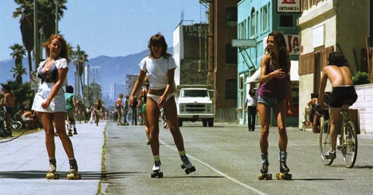 '70s photos from when life was lived on roller skates
