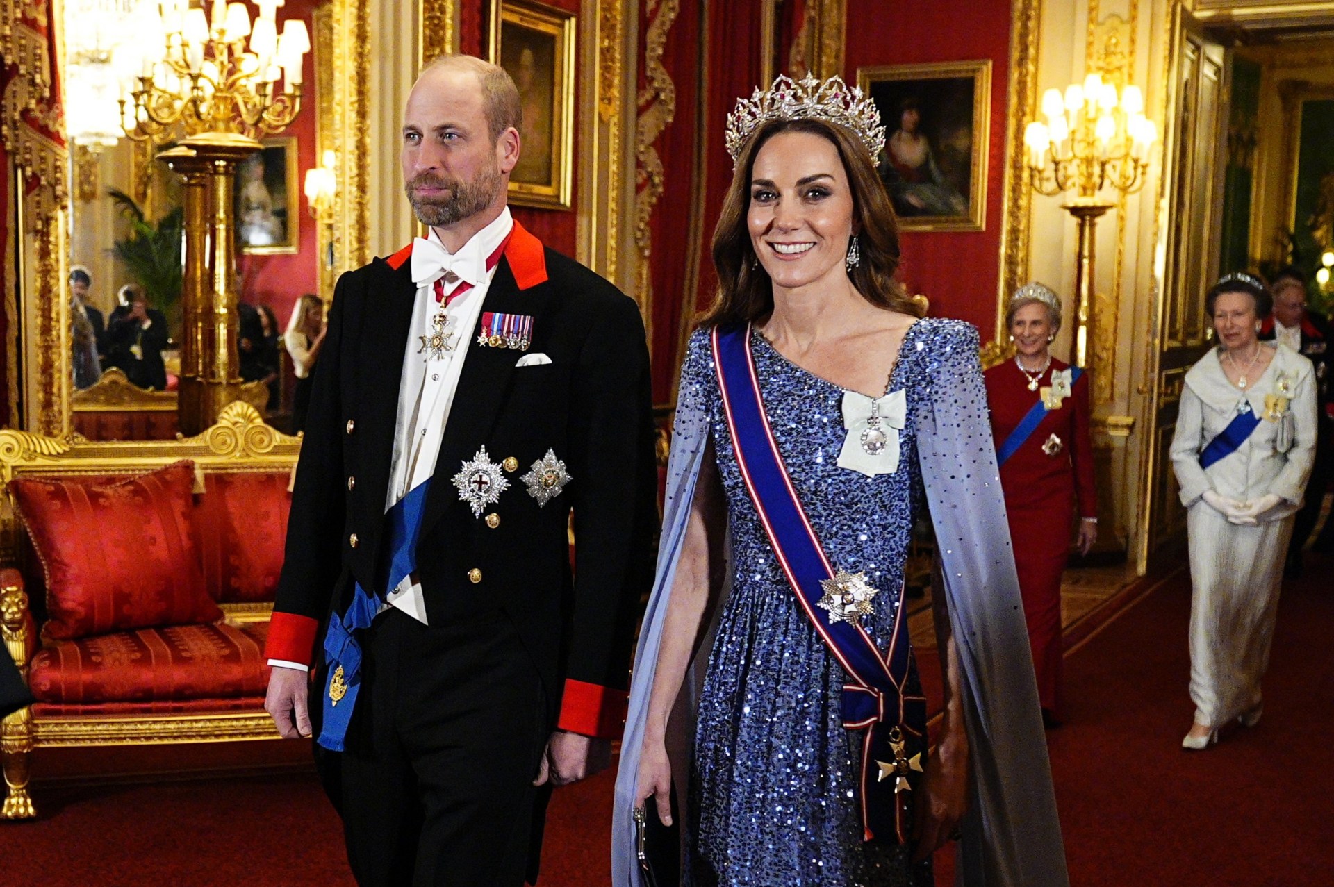 Princess Kate shines at Windsor state banquet
