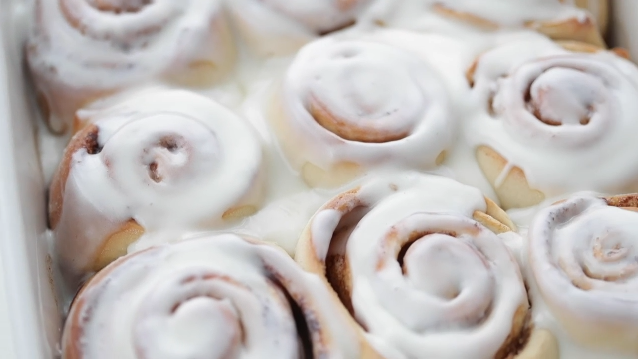 How to make perfect overnight cinnamon rolls with zero morning stress