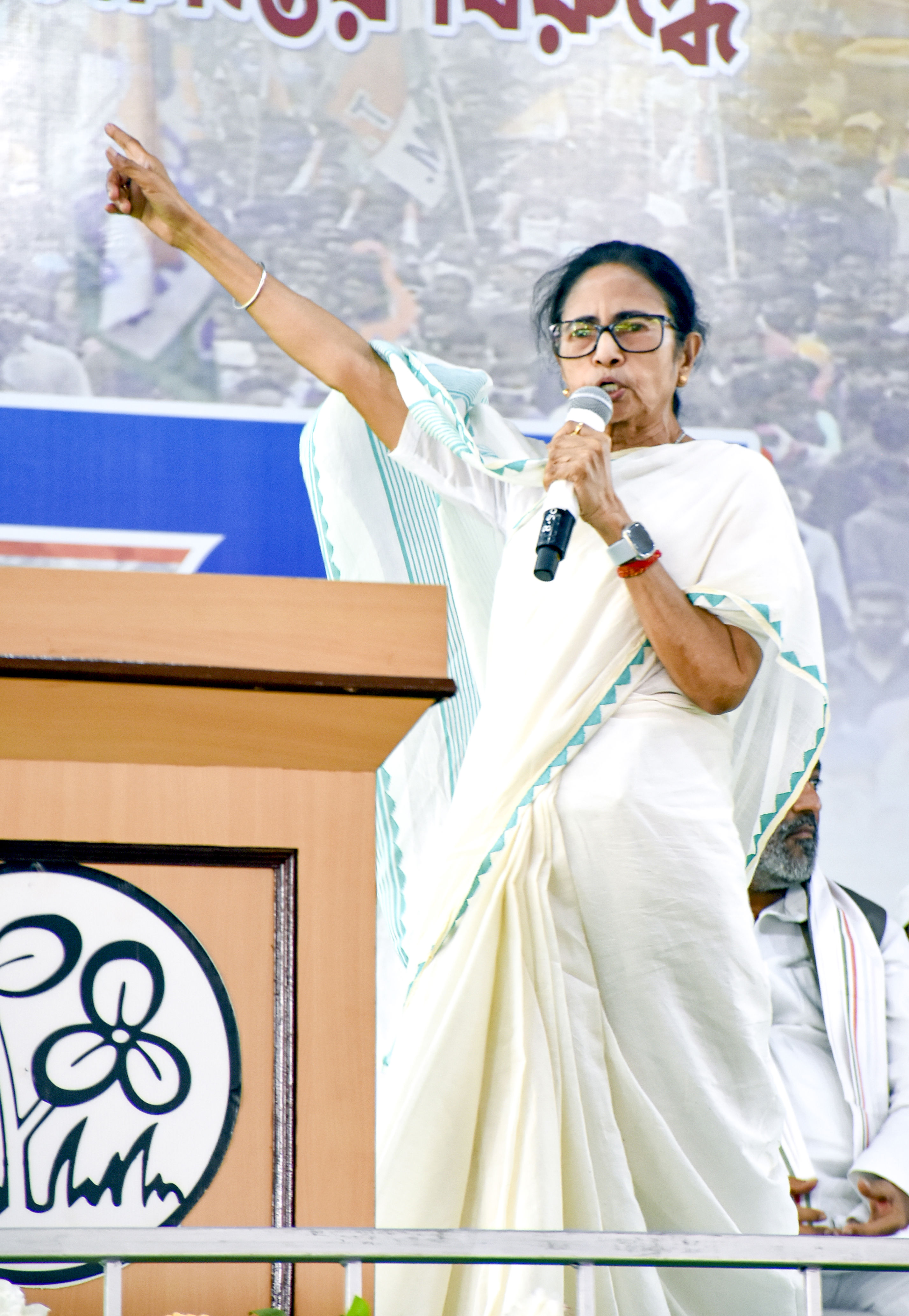 'Some traitors take BJP's money to stoke communal tensions': Mamata ...