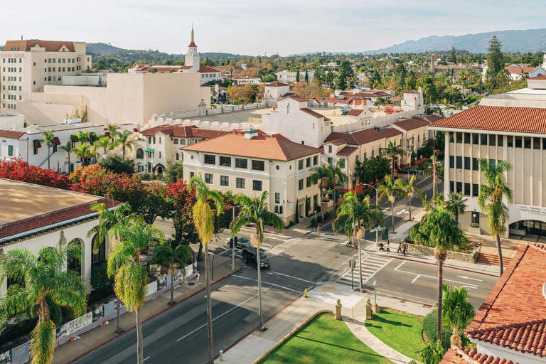 Two major California highways close down due to flooding