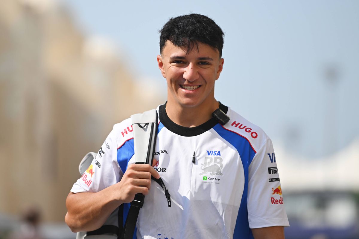 Hadjar entertaint fans waar Verstappen dat niet meer doet