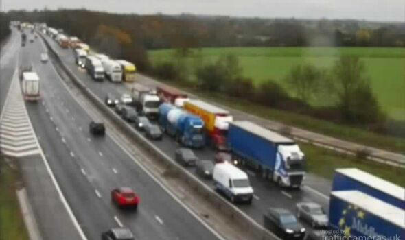 M11 traffic: Huge 3 vehicle crash sparks severe delays near major UK ...